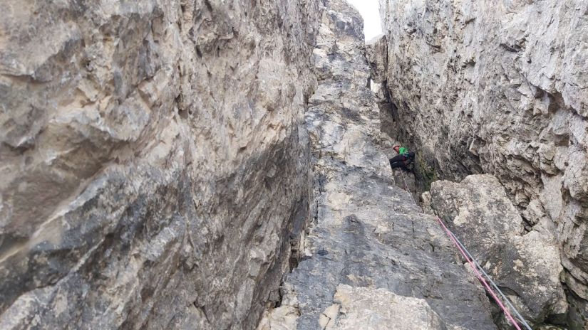 DOLOMITAS Cima Grande di Lavaredo – « diedro dulfer» v+ 250 metros ...